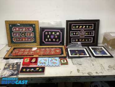 Repocast.com® | Lot of various Disney memorabilia...
