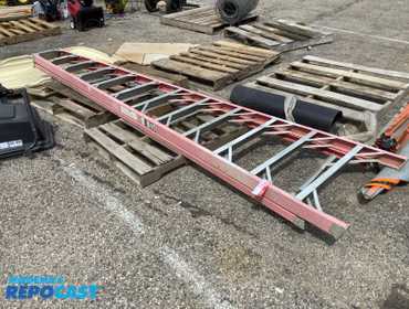 Repocast.com® | Cuprum 12’ Fiberglass Step Ladder