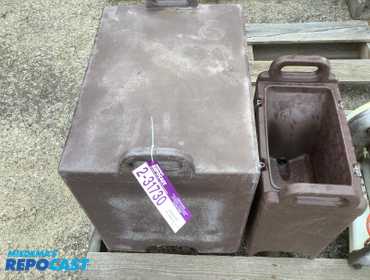 Repocast.com® | Two brown storage containers