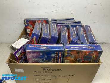 Repocast.com® | 12 transformers collectors cases and 1...