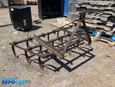 Repocast.com® | John Deere model F-1150 Spring tooth...