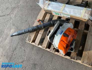 Repocast.com® | Lot of (1) STIHL BR 430 backpack leaf...