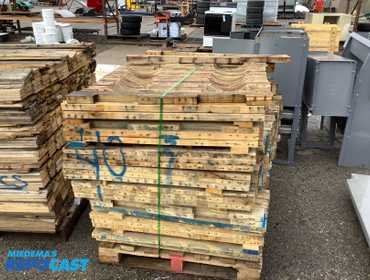 Repocast.com® | Lot of 1 skid of 40” pallet stringers