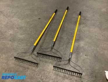 Repocast.com® | Lot of (3) Stanley contractor grade...