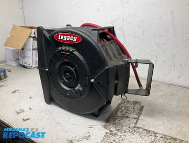 Repocast.com® | Lot of (1) Legacy Air Reel Model L8310
