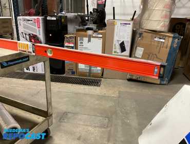 Repocast.com® | 1- Johnson Heavy-Duty 96” Box Level