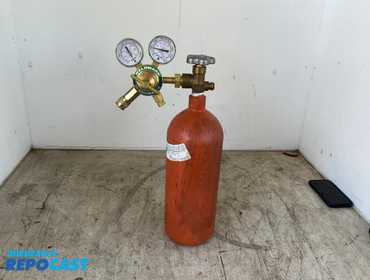 Repocast.com® | (1) compressed nitrogen tank with a...