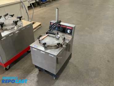 Repocast.com® | Lot of (1) Smokaroma AC45 bbq cooker...