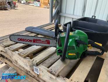 Repocast.com® | Lot of (1) John Deere CS40 Chainsaw...