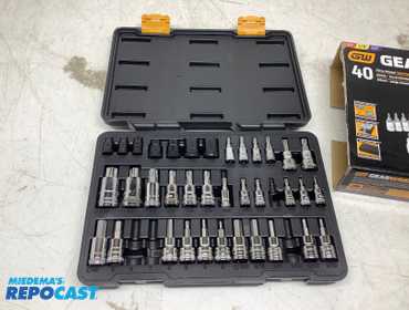 Repocast.com® | (1) Gear Wrench 40pc bit set: Torx, E...