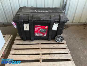 Repocast.com® | (1) Husky 50 gallon mobile job box...
