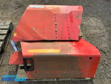 Repocast.com® | Massey Ferguson tractor fenders....