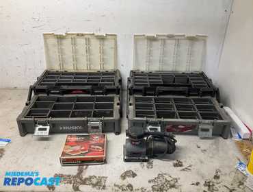 Repocast.com® | Lot of (2) Husky 22” Cantilever...