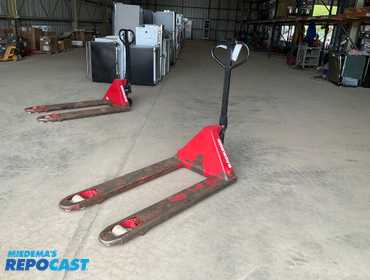 Repocast.com® | Raymond Red Pallet Jack