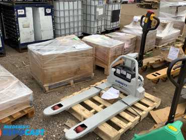 Repocast.com® | Barrett electric pallet jack
