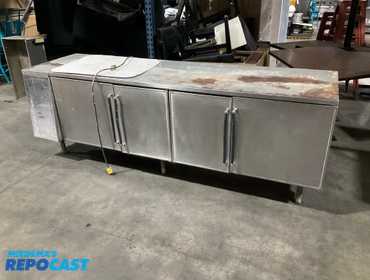Repocast.com® | Lot of (1) Double Cupboard Restaurant...