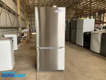 Repocast.com® | Insignia NS-RBM18SS0 18.6 Cu. Ft....