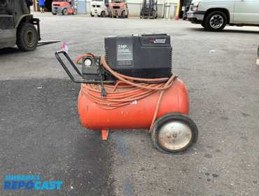 Repocast.com® | Advanced technology 2 hp 12 gal. Air...