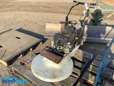 Repocast.com® | Betco 27" floor buffer. Runs but needs...