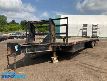 Repocast.com® | 2002 Gooseneck Equipment Trailer...