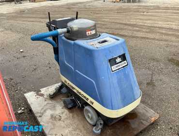 Repocast.com® | Windsor commodore floor cleaner, used