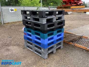 Repocast.com® | Lot of (9) Plastic skids - 39.25” x 47...