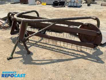 Repocast.com® | Ford tractor hay rake. Five roller bar...