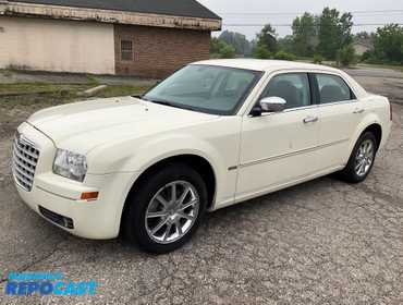 Repocast.com® | 2010 Chrysler 300 Touring AWD