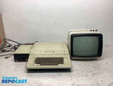 Repocast.com® | Apple II computer, first generation...