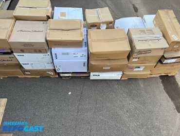 Repocast.com® | Large Pallets Lot of (?) NEW Bathroom...