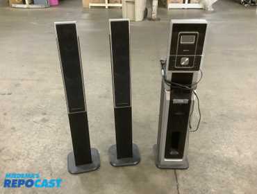 Repocast.com® | Lot of (1) vertical CD radio tower...