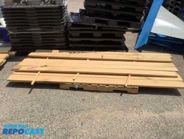 Repocast.com® | Lot of (11) rough sawed red oak boards...