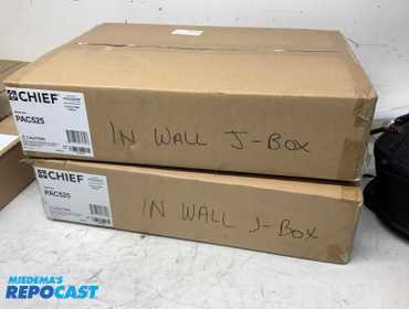 Repocast.com® | Lot of (2) Chief PAC525 In-Wall...