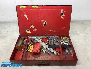 Repocast.com® | Lot of (1) Ferris Wheel Building Kit...