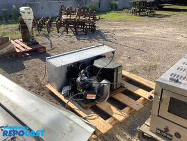 Repocast.com® | Lot of (1) Russell AA28-76B Walk-In...