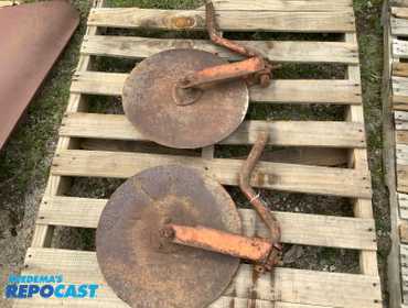 Repocast.com® | Two Allis Chalmers tractor moldboard...