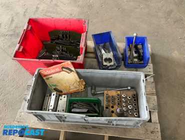 Repocast.com® | Lot of assorted machinist hold down...