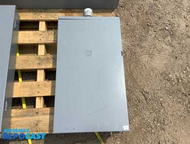 Repocast.com® | Lot of (1) Square D QO 200 Amp 20...