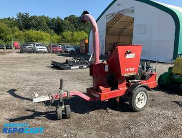 Repocast.com® | Toro 22614 Tow-Behind Wood Chipper