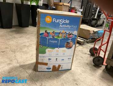 Repocast.com® | (1) Funsicle 15ft Oasis pool - open...