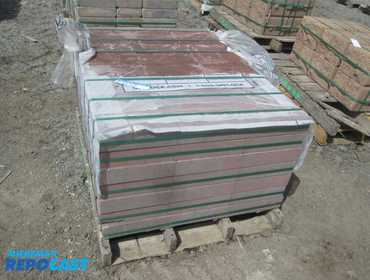 Repocast.com® | Unilock Pisa 2 Retaining Wall coping...