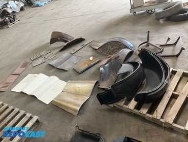 Repocast.com® | Lot of misc Ford Model T body panels...