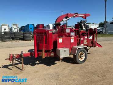 Repocast.com® | 2014 Bandit 200 XP Towable Wood Chipper