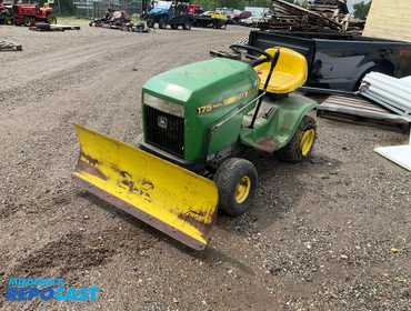 Repocast.com® | John Deere 175 Hydro Riding Lawn Mower