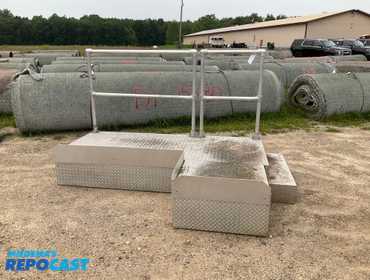 Repocast.com® | Aluminum diamond plate platform with...