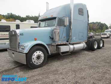 Repocast.com® | 2005 Freightliner Classic XL Semi...
