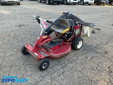 Repocast.com® | Snapper 33IIX5S Riding Lawn Mower