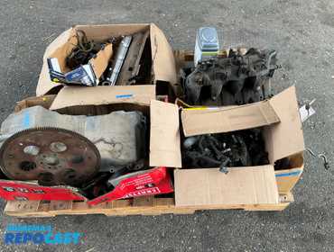 Repocast.com® | Skid Lot of Miscellaneous Car Parts...