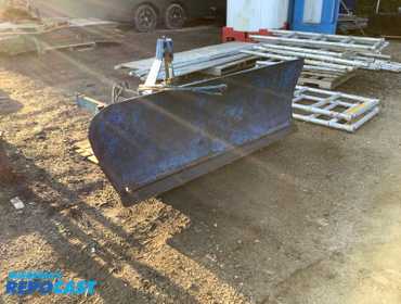 Repocast.com® | Ford tractor front mounted snow plow...