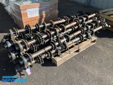 Repocast.com® | Lot of (12) drive shafts with 20 teeth...